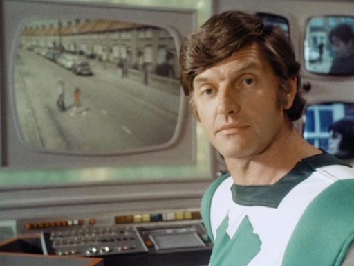 Green Cross Code: Blockhead Girl | TVARK