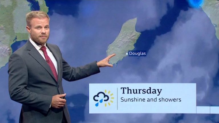 North West Tonight – Simon King | TVARK