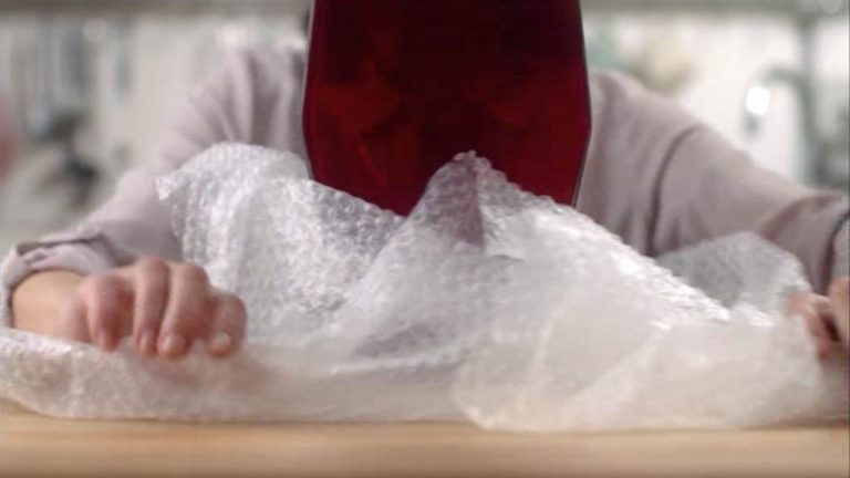 Quest Red – Bubble Wrap | TVARK