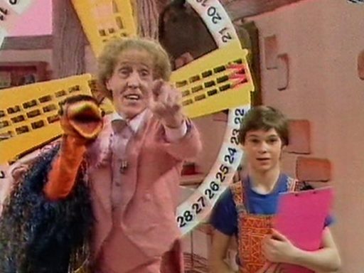 Emu’s Pink Windmill Show | TVARK