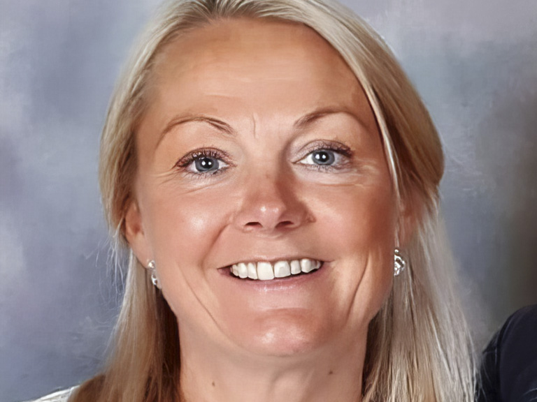 Alison Bettles | TVARK