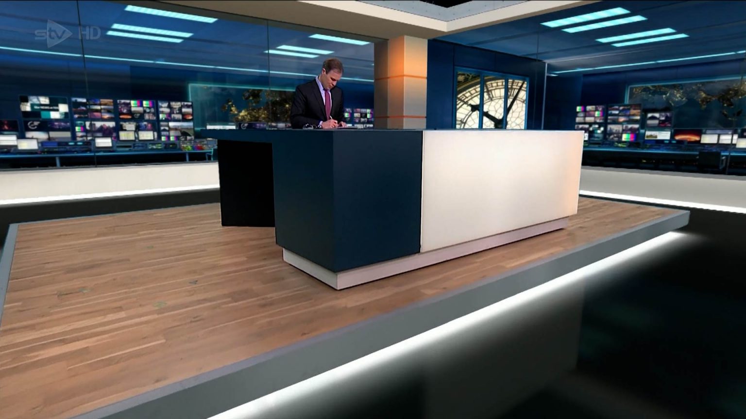 ITV News At Ten – First new look programme | TVARK