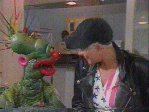 Gilbert The Alien promo | TVARK